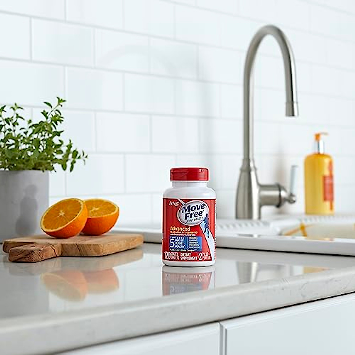 Move Free Advanced Glucosamine Chondroitin MSM + Vitamin D3 Joint Support Supplement, Supports Mobility Comfort Strength Flexibility & Bone + Immune Health - 120 Tablets (60 servings)*