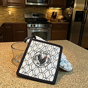 Chickens Rooster Oven Mitts and Pot Holders Sets for Kitchen Decor, Heat Resistant Oven Mittens Pot Pads for Cooking Baking Grilling Kitchen Oven Mitts Set BBQ (2-Piece Set) (My Roost)