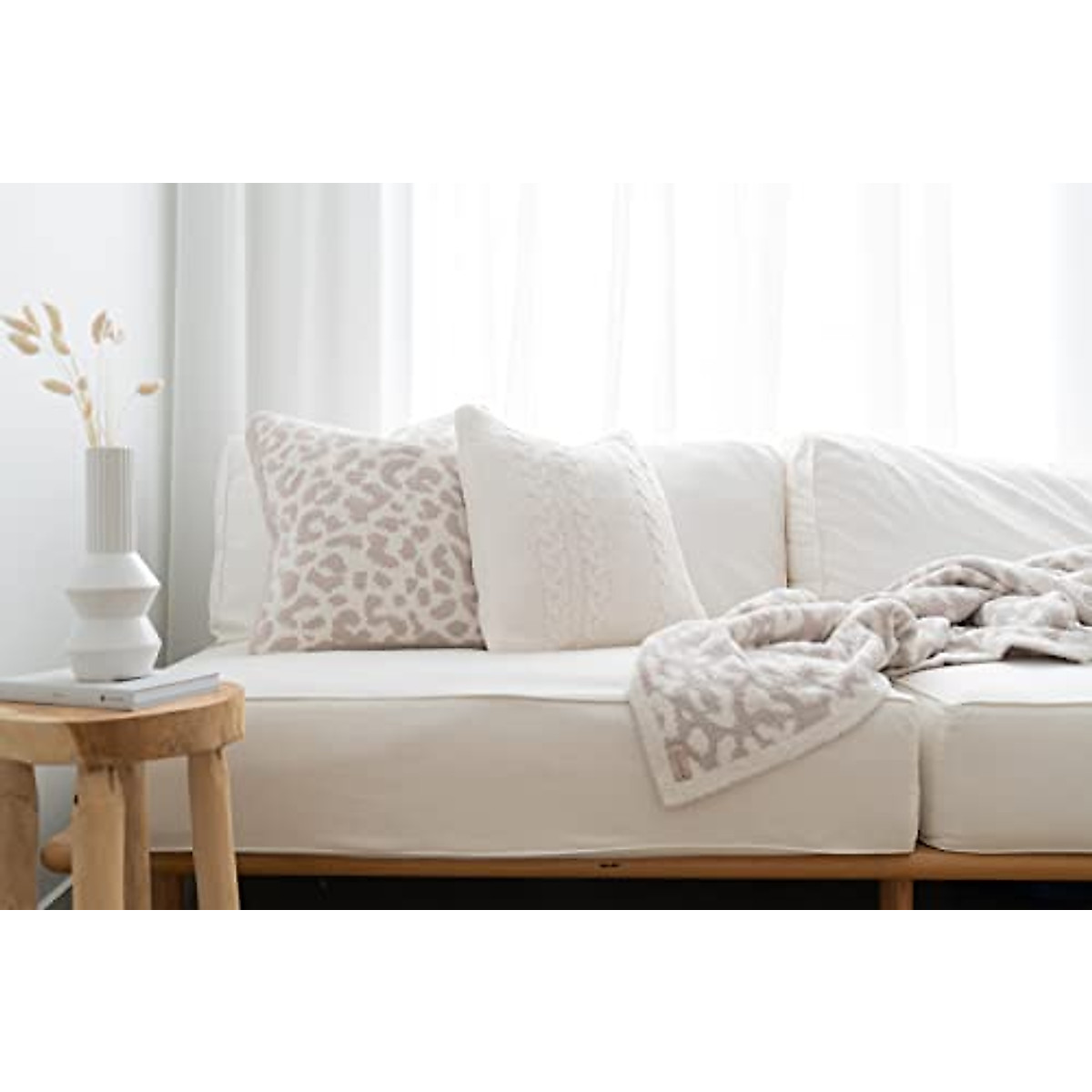 DLUXEV Luxurious Super Soft Throw Blanket, Fluffy Cozy Taupe Tan Blanket for Bed, Knitted Breathable Comfy Texture, Chic Wild Cheetah Print Throw for Sofa/Couch, Beige & Cream Leopard 50"x60"