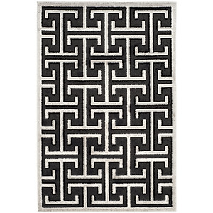 SAFAVIEH Amherst Collection Accent Rug - 4' x 6', Anthracite & Light Grey, Geometric Design, Non-Shedding & Easy Care, Ideal for High Traffic Areas in Entryway, Living Room, Bedroom (AMT404G)