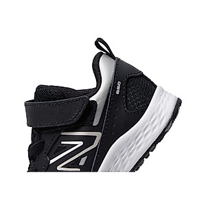 New Balance Fresh Foam 650 V1 Hook & Loop Running Shoe, Black/Metallic Silver/White, 4 Wide US Unisex Big_Kid