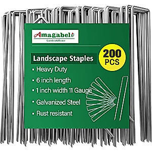 Amagabeli 6 Inch Galvanized Landscape Staples 200 Pack 11 Gauge Garden Stakes Sod Pins Anti-Rust Fence Stakes for Weed Barrier Fabric Ground Cover Dripper Irrigation Tubing Soaker Hose STAPLE001