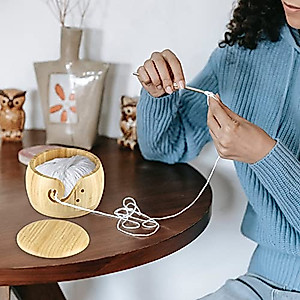 MOLIGOU Bamboo Yarn Bowl with Lid, Knitting Bowl with Holes, Yarn Holder Bowl for Crocheting