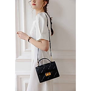 OOHOO Small Top-Handle Handbags for Women Crossbody Bags Purses for Women Y2k Fashion Designer Clutch Bags with Chain Strap