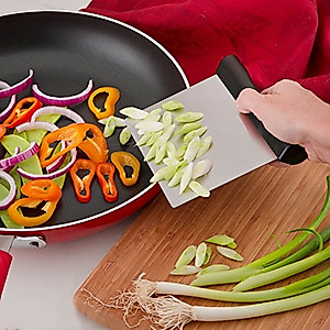 Spring Chef - Dough Blender and Pastry Cutter, Stainless Steel Nut, Pie, Pastry and Dough Cutter and Scraper, Multipurpose Baking Tools with Soft Grip Handles, Black