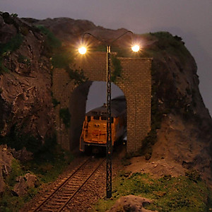 LQS41 3pcs Model Railway Operating Lights Lattice Mast lamp 13.8cm or 5.43inch Track Light HO Scale LED Lights Model Building kit