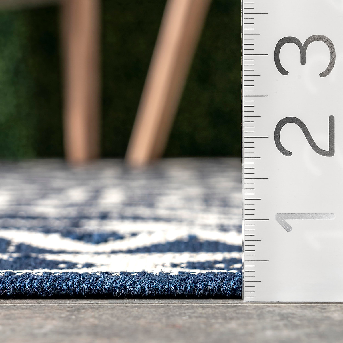 nuLOOM 4' x 6' Outdoor Performance Area Rug, Stain Resistant, Weather Resistant, High Traffic, Patio, Balcony, Outside, Cari Blue