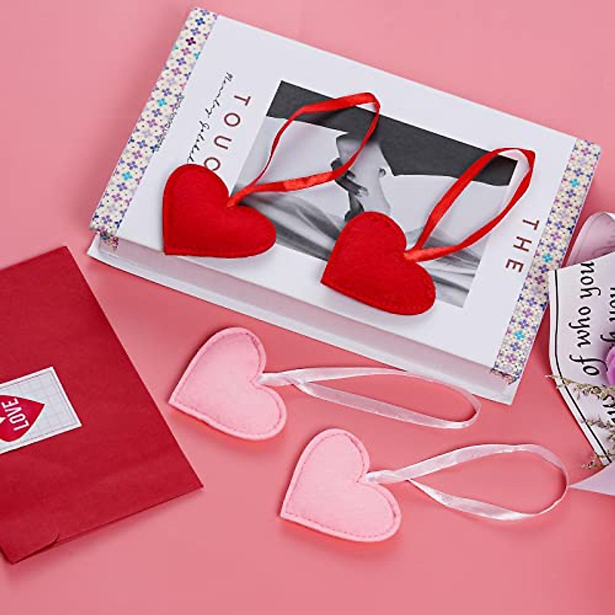 24 Pieces Felt Heart Hanging Ornament Valentines Day Heart Shaped Ornaments for Wedding Valentine Day Anniversary Christmas Party Decorations, Red and Pink