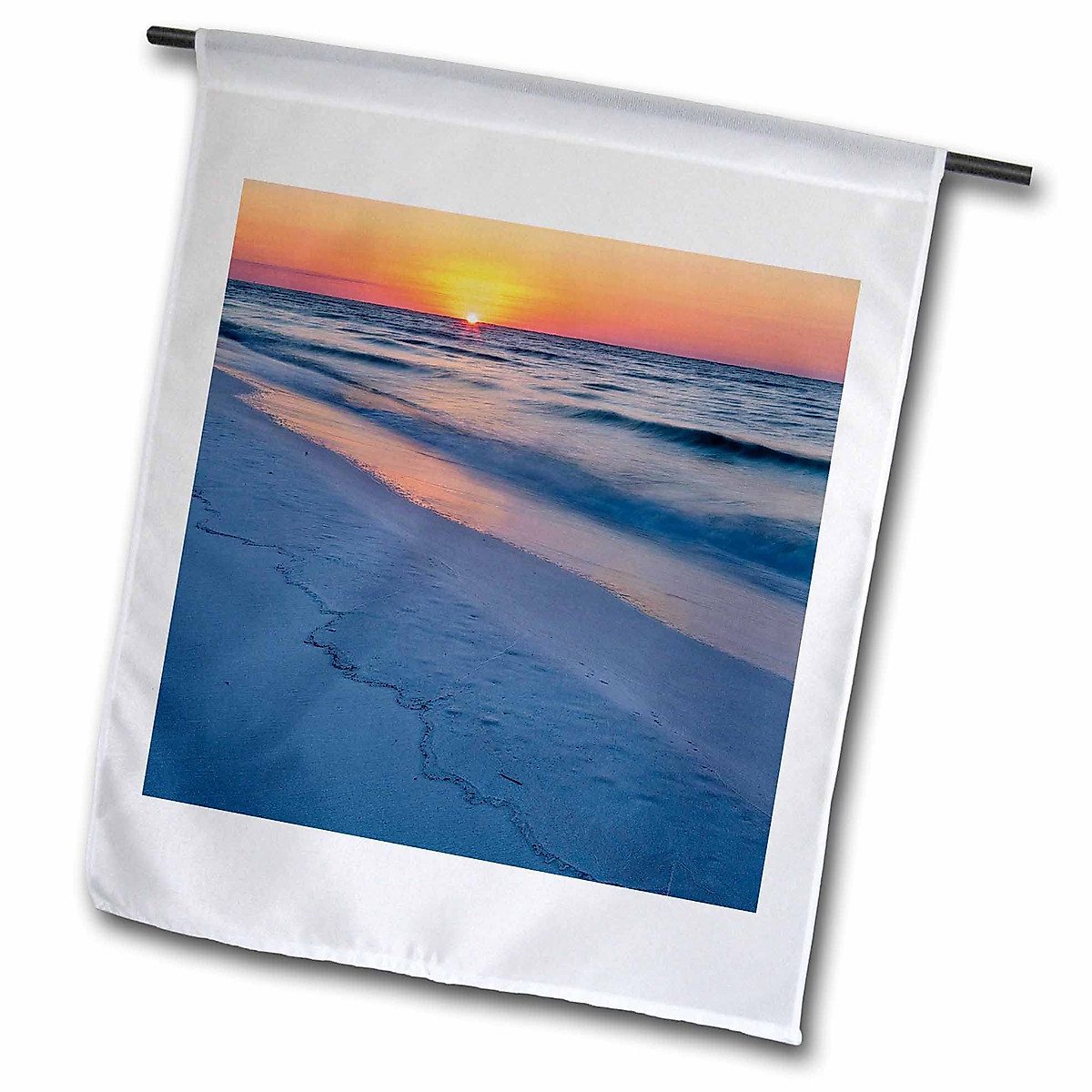 3dRose Mike Swindle Photography - Landscapes - Sun rising over the horizon - Flags (fl_356152_2)