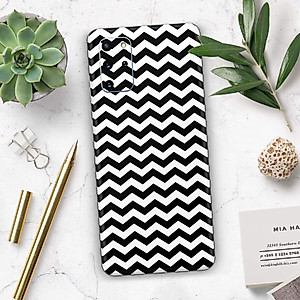 DesignSkinz Black & White Chevron Pattern V2 Protective Vinyl Decal Wrap Skin Cover Compatible with The Samsung Galaxy S20 (Screen Trim & Back Glass Skin)