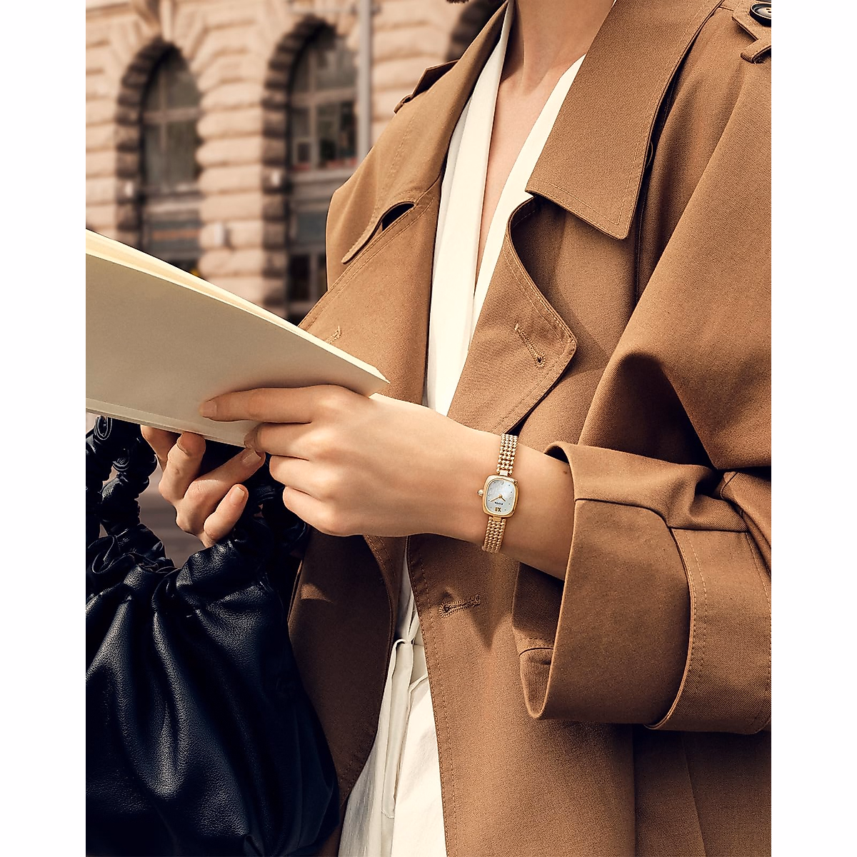 FIYTA Small Gold Watch Series Women's Watch, Rectangular Case, Adjustable Stainless Steel Bracelet, Wrapped by Stylish Gift Box, Elegant Present Watch for Women