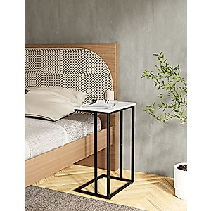 Innerjoin Wide C Side Table,C Couch Laptop Table with Metal Frames, Small Snack End Table for Sofa and Bed, Retro Laptop C Side Table, Living Room and Bedroom, Industrial Style, White