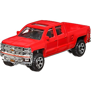 Matchbox Cars Advent Calendar, Mix of 10 Die-Cast 1:64 Scale Toy Cars, Trucks or Buses, 14 Accessories & Playmat (Styles May Vary)