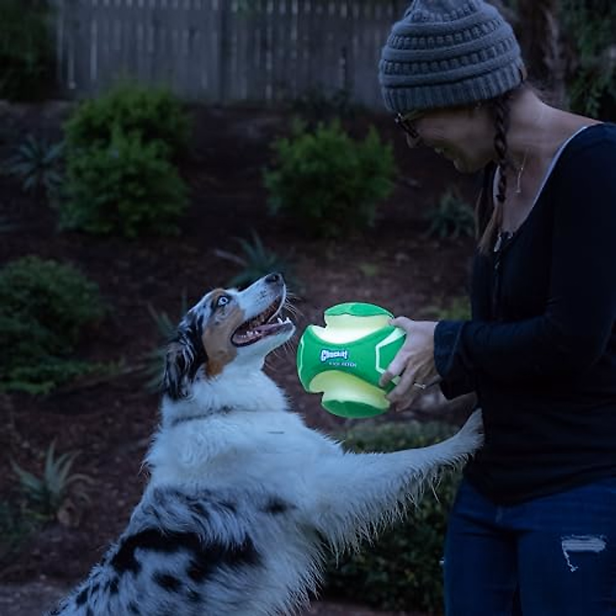 Chuckit! Kick Fetch Max Glow Ball, Large (8 Inch) Glow in the Dark Dog Toy