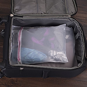 Set of 4 Mesh Laundry Bags - Clothing Organizer Washer Bags with Zippers - 2 Medium and 2 Large Bags for Sorting Clothes by Everyday Home (White)