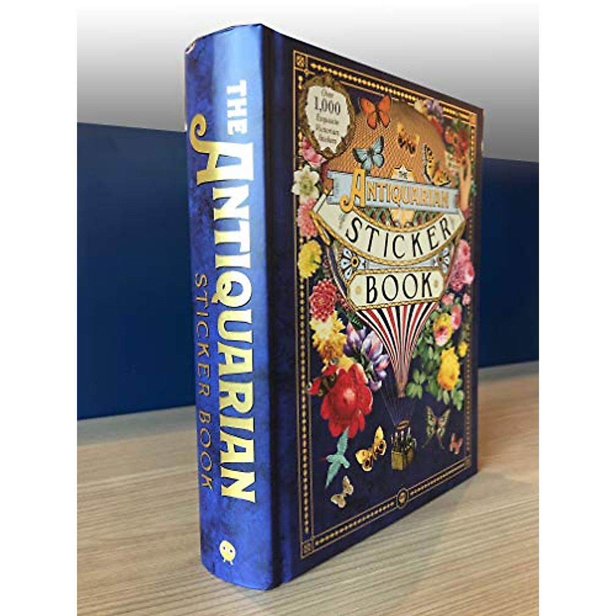 The Antiquarian Sticker Book: Over 1,000 Exquisite Victorian Stickers (The Antiquarian Sticker Book Series)