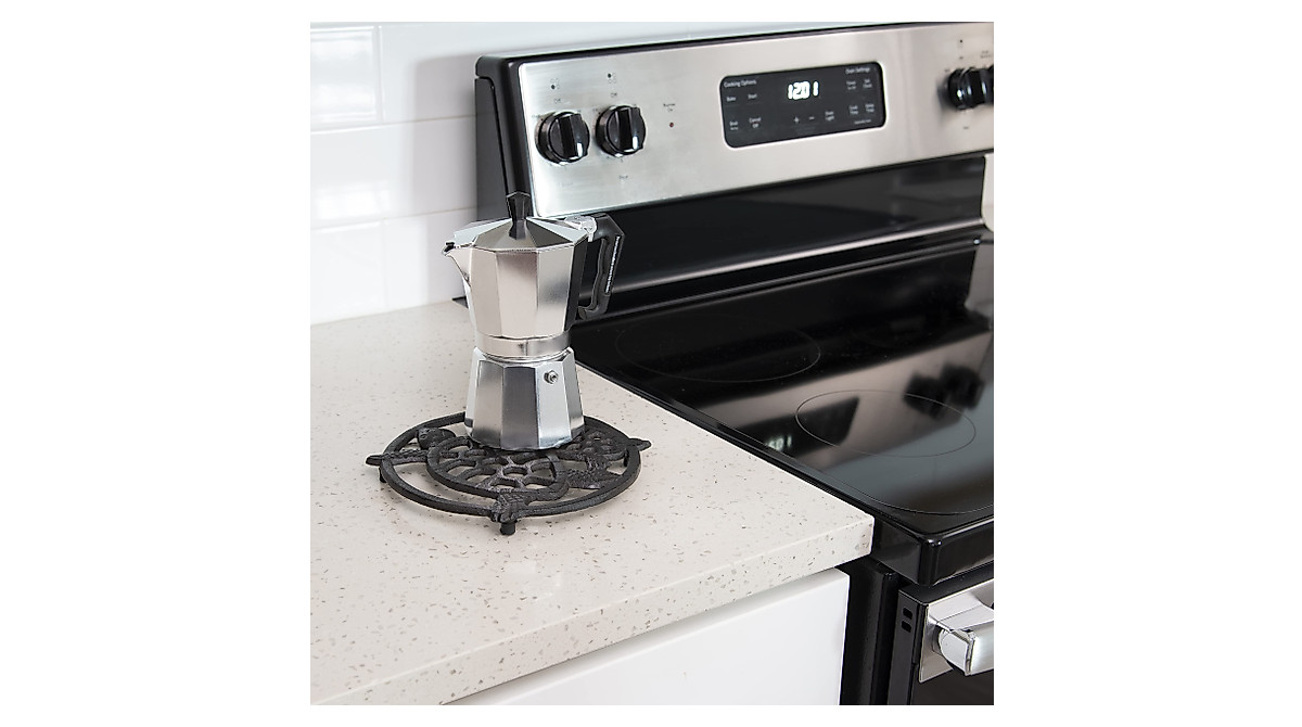 gasaré Cast Iron Trivet - Decorative & Functional