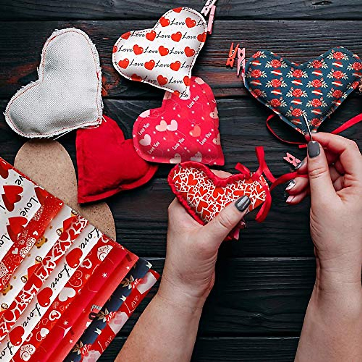 EXCEART Fabric Fabric 30 Sheets Assorted Craft Fabric Bundle Patchwork Fabric Sets Quilting Sewing Patchwork Cloths Delicate Sewing Patchwork Cloths DIY Craft Heart Pattern Quilting Quilted