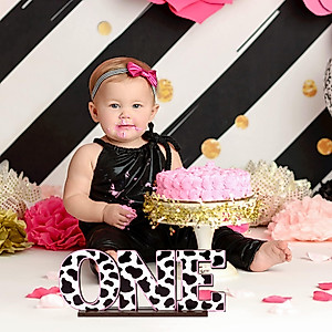 ANGOLIO Cow Print One Letter Sign Table Wooden Centerpieces for Baby Shower Cow Print Farm Animal First Birthday Party Decor Holy Cow I’M One Toddler Boy Girls 1st Birthday Baby Spring Decor Supplies