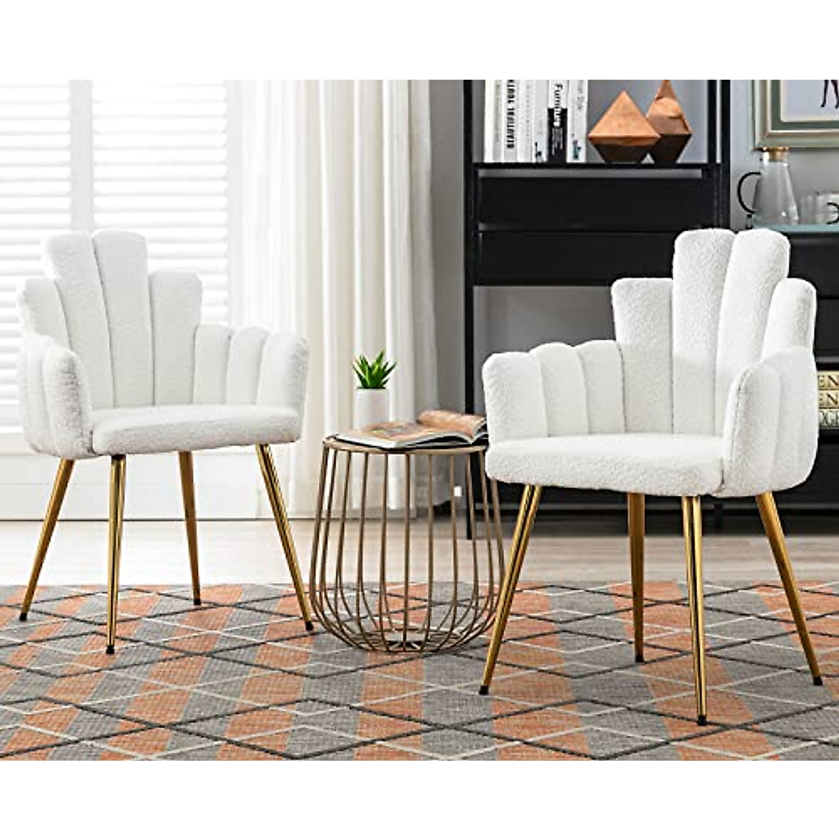VESCASA Sherpa Accent Chairs with Petal Back, Mid-Century Modern Upholstered Dining Chairs with Arms, Makeup Vanity Chairs with Gold Metal Legs for Living Room/Bedroom, Set of 2, White
