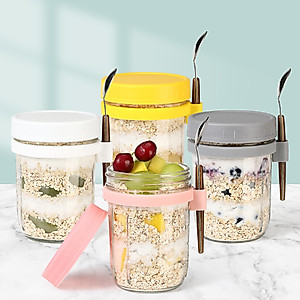 KAIZHOUZHOU 16oz Glass Mason Overnight Oats Jars, Cereal, Yogurt, Salad Lunch,Glass Overnight Oats Containers with Lids and Spoon, Container with Measurement Marks -(Grey&Pink-2Pcs)