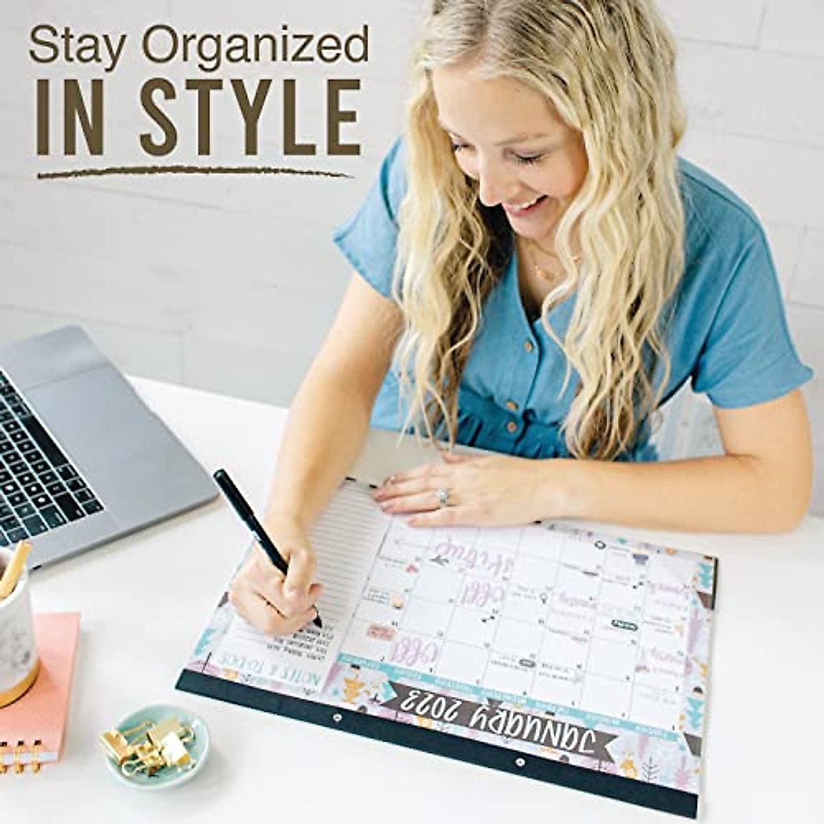 Doodle Large Desk Calendar 2023-2024 Calendar Desk Pad - 18 Month Calendar For Desk Calendars 2023-2024, 2023 Desk Planner 2023 Desk Calendar 11x17, Large Calendar 2023-2024 For Wall Calender 2023