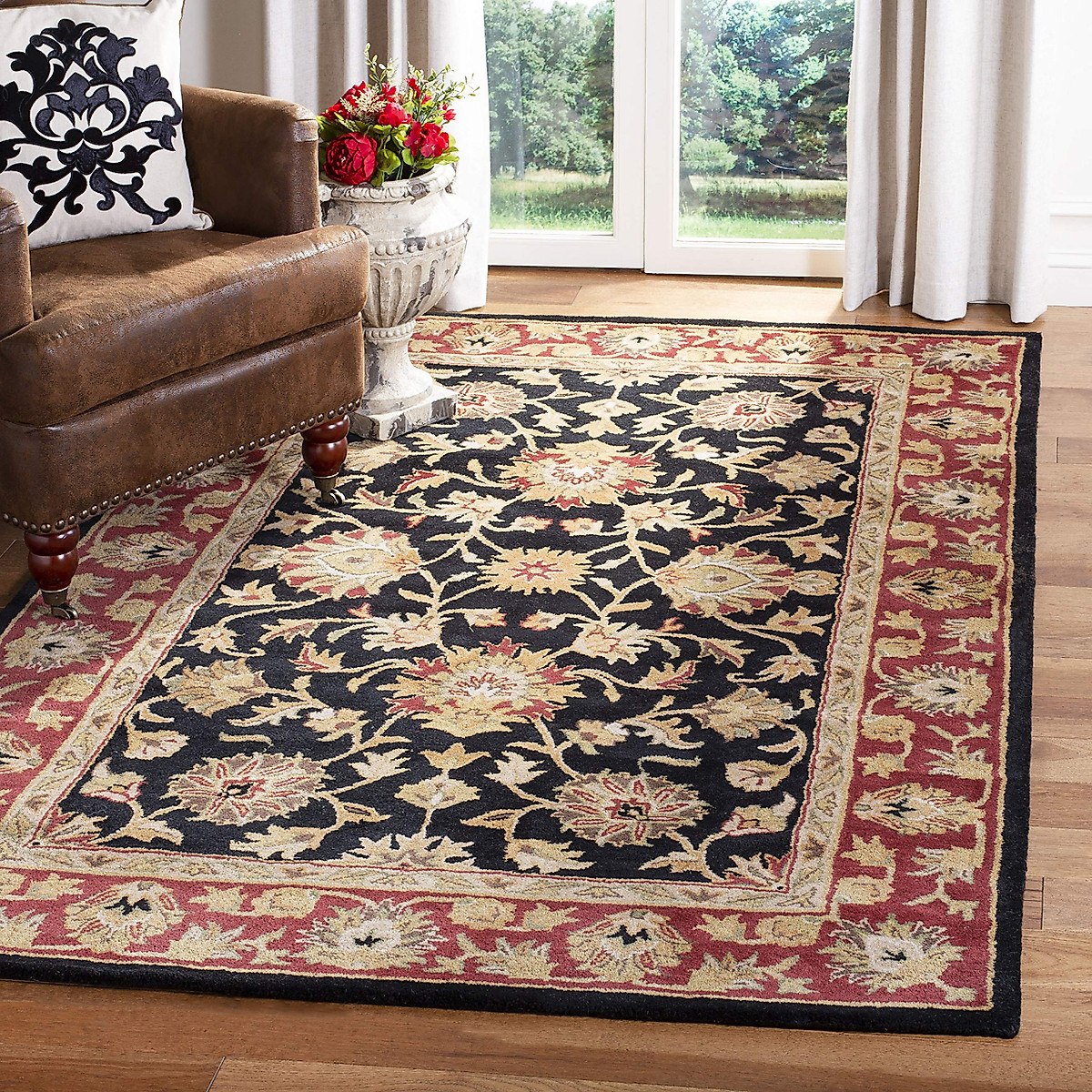 SAFAVIEH Heritage Collection 5' x 8' Black / Red HG112A Handmade Traditional Oriental Premium Wool Area Rug