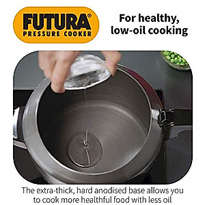 Futura Hawkins 3-Litre Hard Anodized Induction Compatible Pressure Cooker, Small, Black