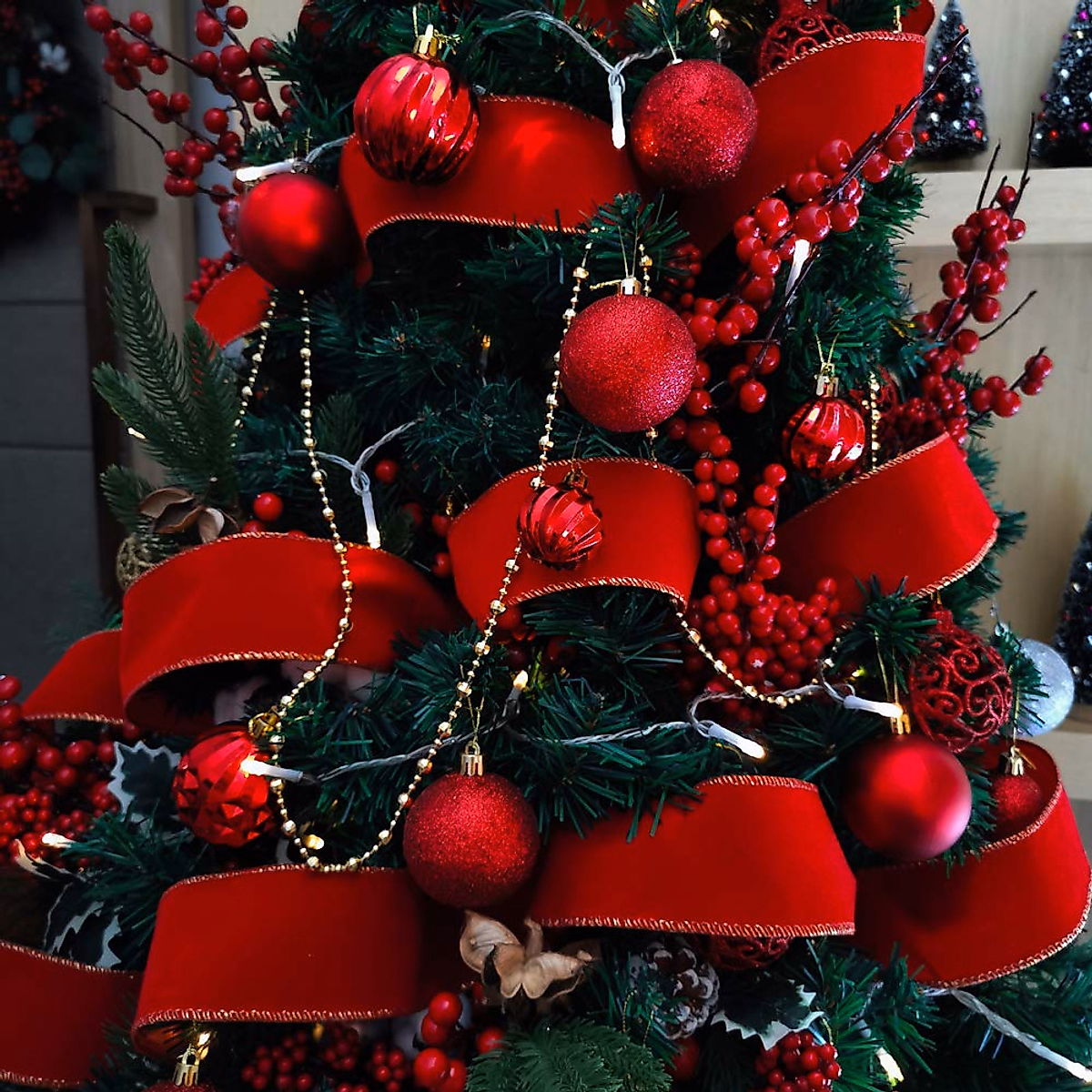 Winlyn 50 Yards Christmas Red Velvet Gold Edge Wired Ribbon 2-1/2" Wide Large Xmas Ribbon Trim Gift Wrapping Bow Craft for Christmas Indoor Outdoor Tree Wreath Bows Clothing Party Gift Embellishment