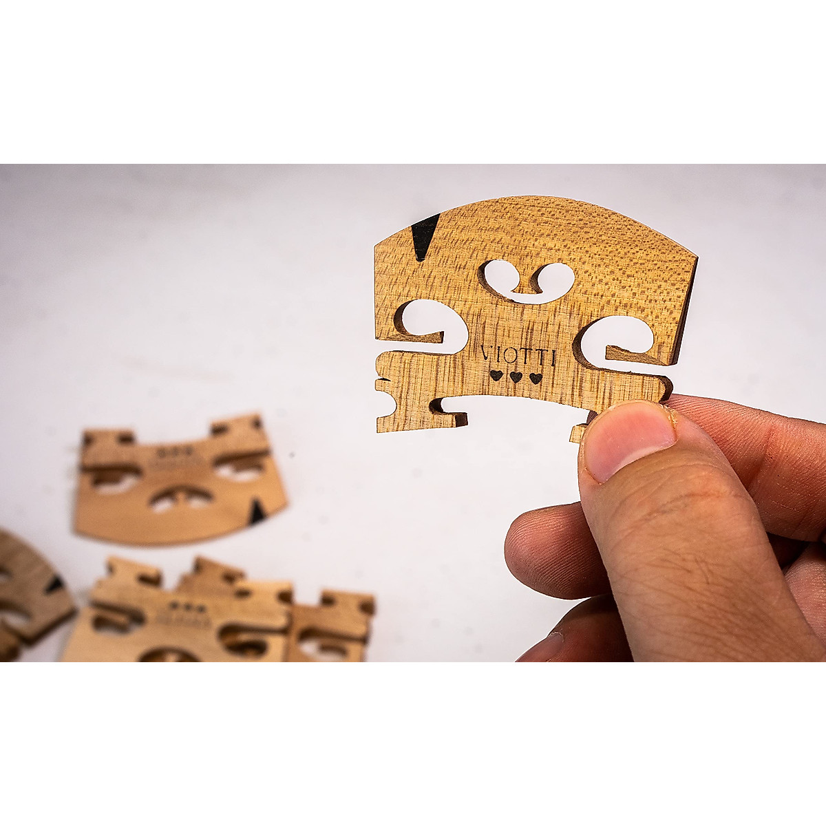 Viotti Violin Bridge 4/4: Finer Grade Solid Maple Violin Bridge, Pre-Cut & Pre-Fitted to Fit Most 4/4 Violins, Crafted by Highly Skilled Experts for Sharper Sound, Volume, Beauty & Clarity