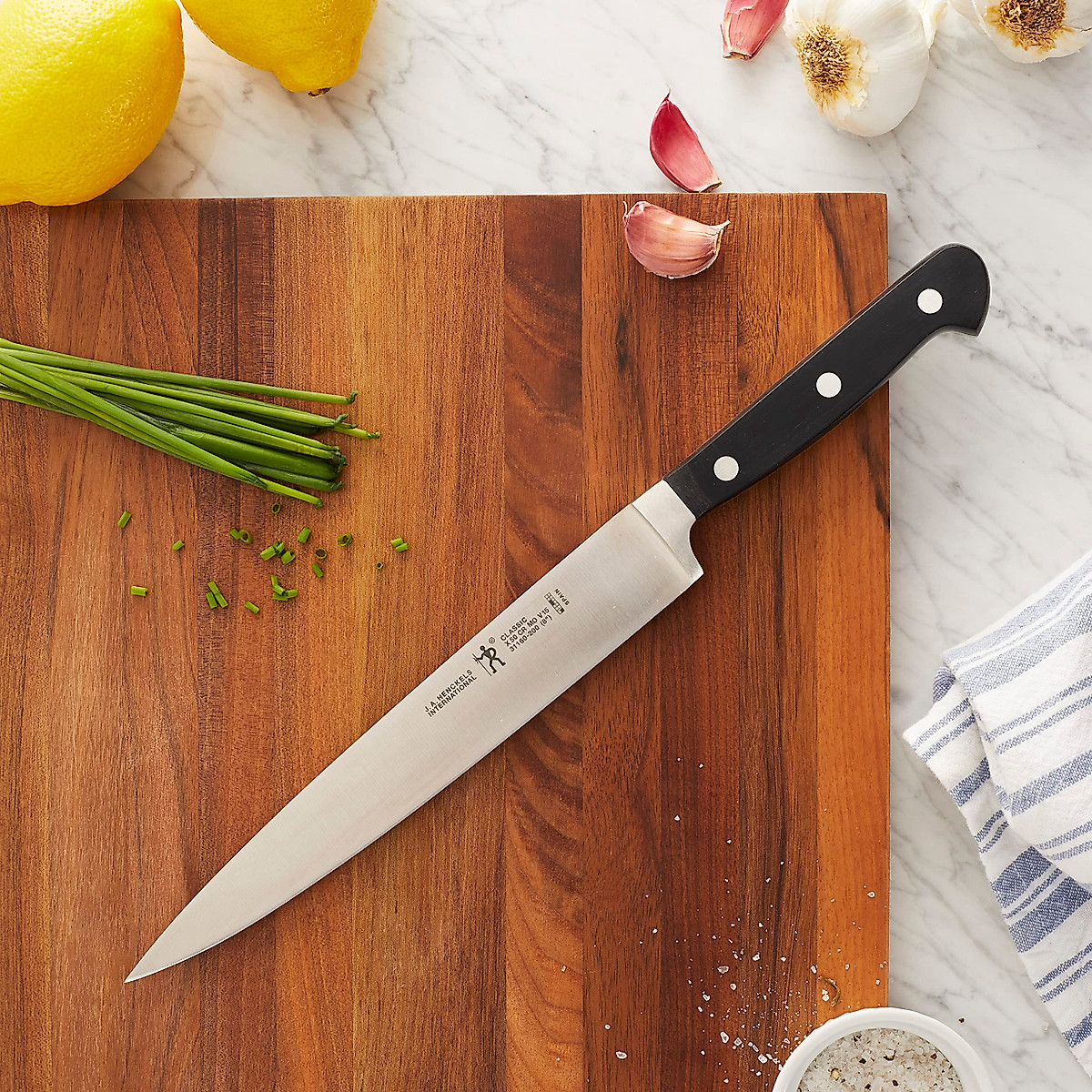 HENCKELS Classic Razor-Sharp 8-inch Carving Knife, German Engineered Informed by 100+ Years of Mastery