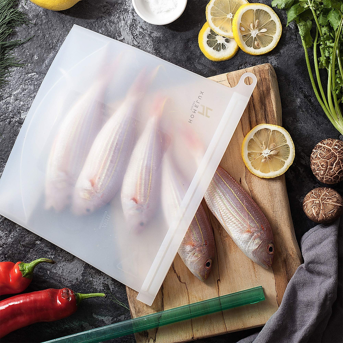 Homelux Theory Reusable Freezer Bags | LEAKPROOF, AIRTIGHT | 100% Food Grade Silicone Food Storage Bags| Reusable Sandwich Bags | travel picnic lunch Reusable Snack Bags (2 Large + 2 Medium + 2 Small)