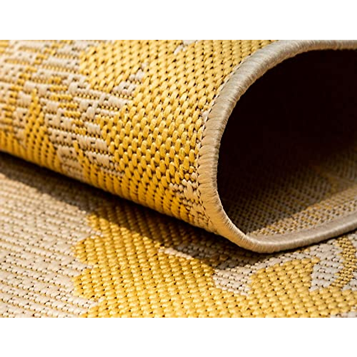 Unique Loom Outdoor Botanical Collection Area Rug - Medallion (4' 1" x 6' 1" Rectangle, Yellow/ Beige)