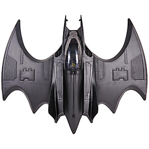 DC Comics, The Flash Ultimate Batwing Set The Flash and Batman Action Figures, 4-inch Playset Kids Toys for Boys and Girls 3 and Up