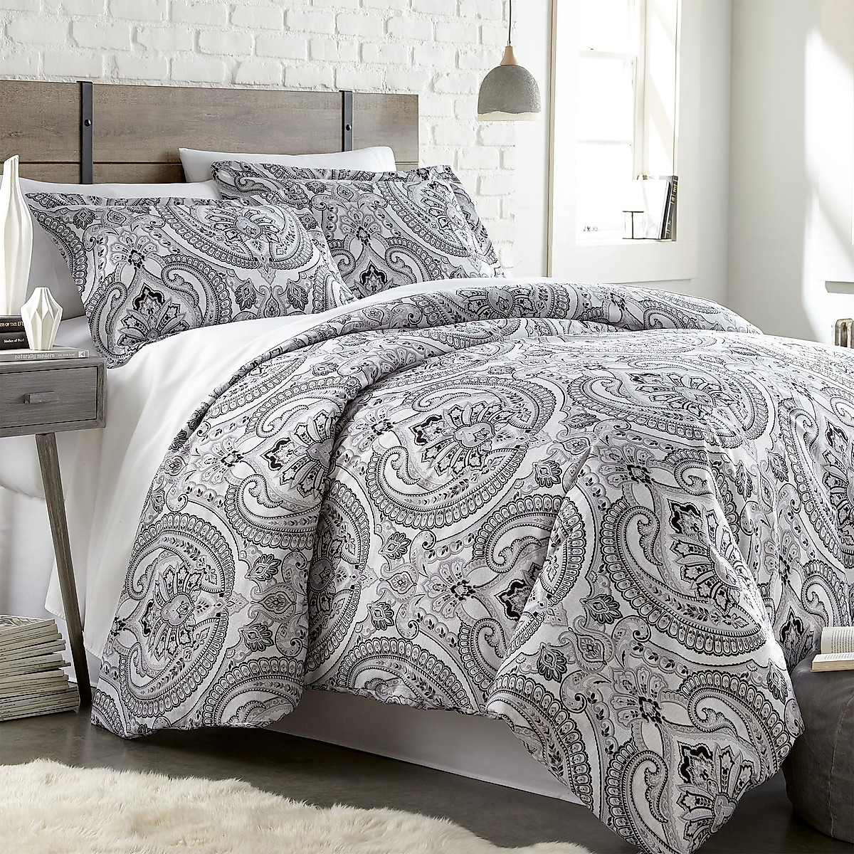 Southshore Fine Living, Inc. Twin Extra Long Comforter Set, Down Alternative Boho Bedding Set, Paisley Print Bedspread, Boho Comforter Twin/XL Size with Matching Pillow Sham, Pure Melody Black