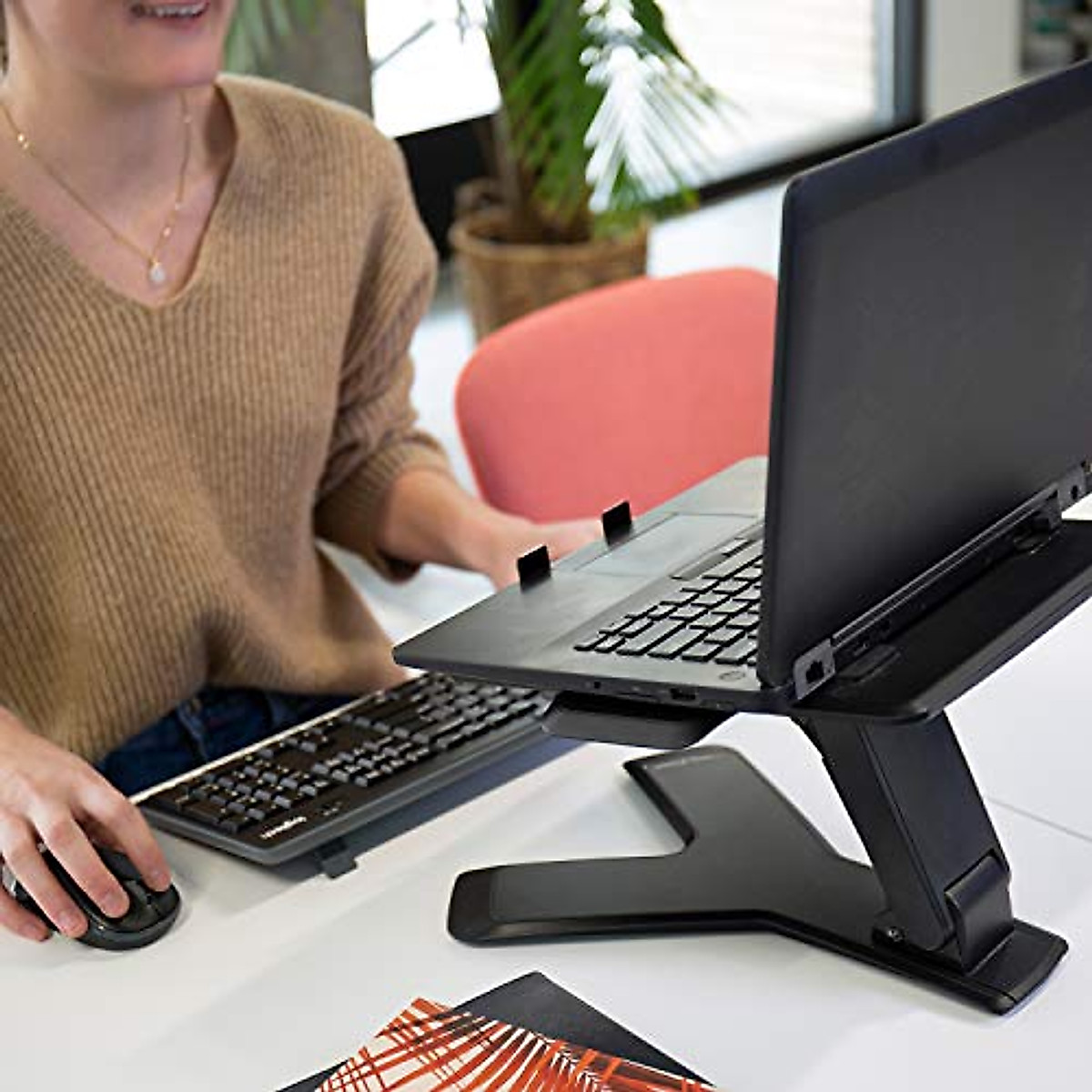 Ergotron – Neo-Flex Elevated Laptop Stand for Desk, 6 Inch Adjustable Height – for Laptops up to 21 Inches – Black