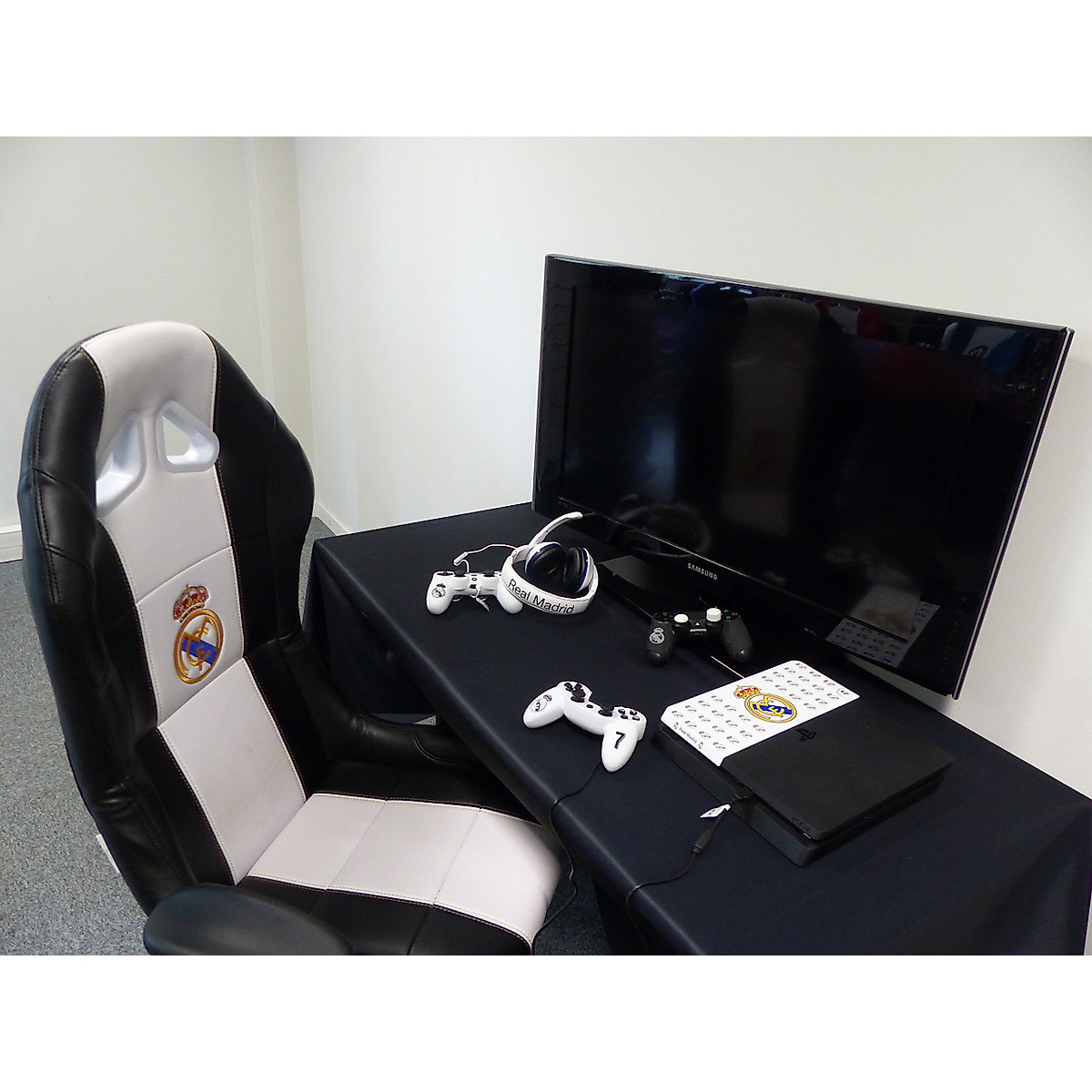 Subsonic - Gaming Headset - Official Licensed Real Madrid (PS4)