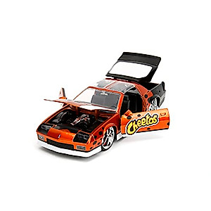 Jada Toys Cheetos 1:24 1985 Chevy Camaro Z28 Die-Cast Car & 2.75" Chester Cheetah Figure, Orange