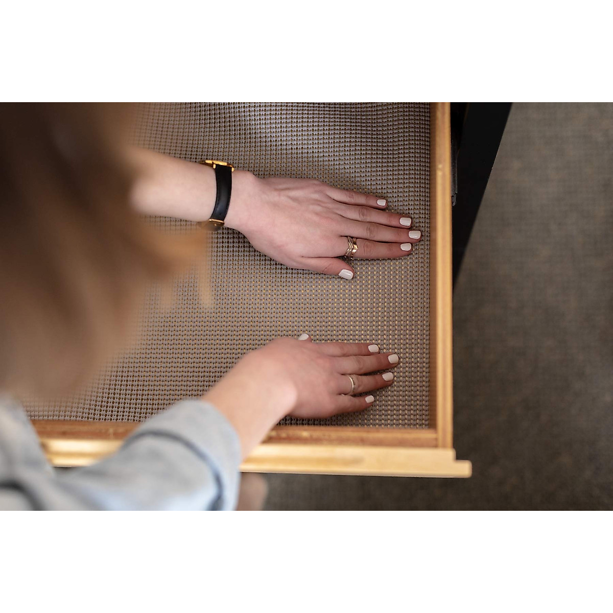 Duck Brand Select Grip EasyLiner Shelf and Drawer Liner, 12-Inch x 10-Feet, Non-Adhesive, Light Grey, 283310