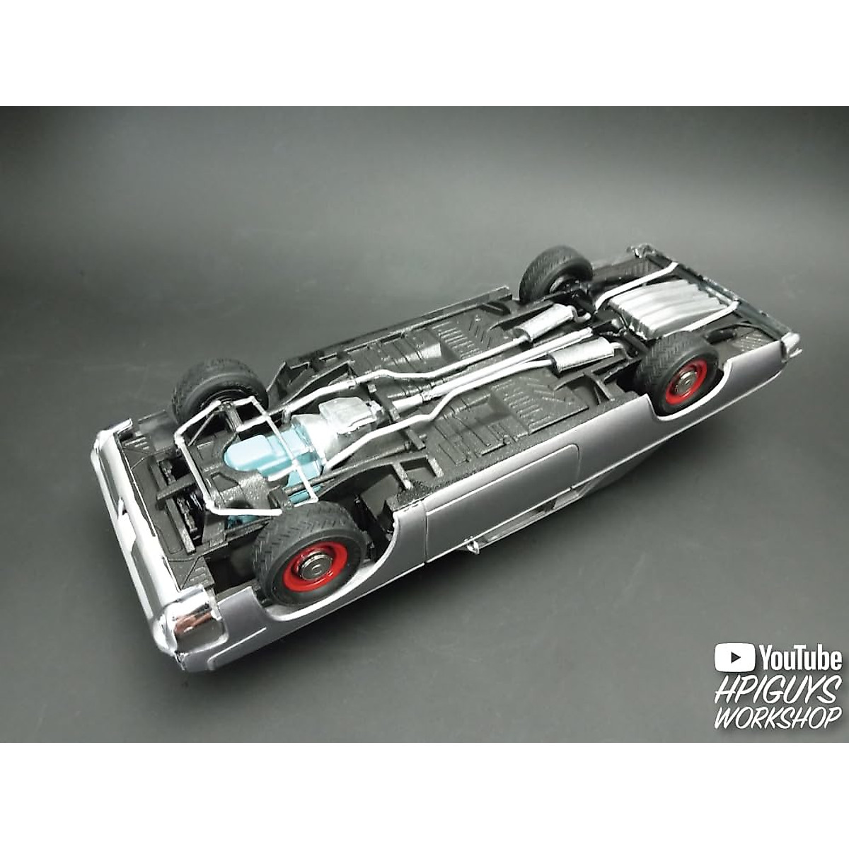 AMT 1964 Dodge 330 1:25 Scale Model Kit