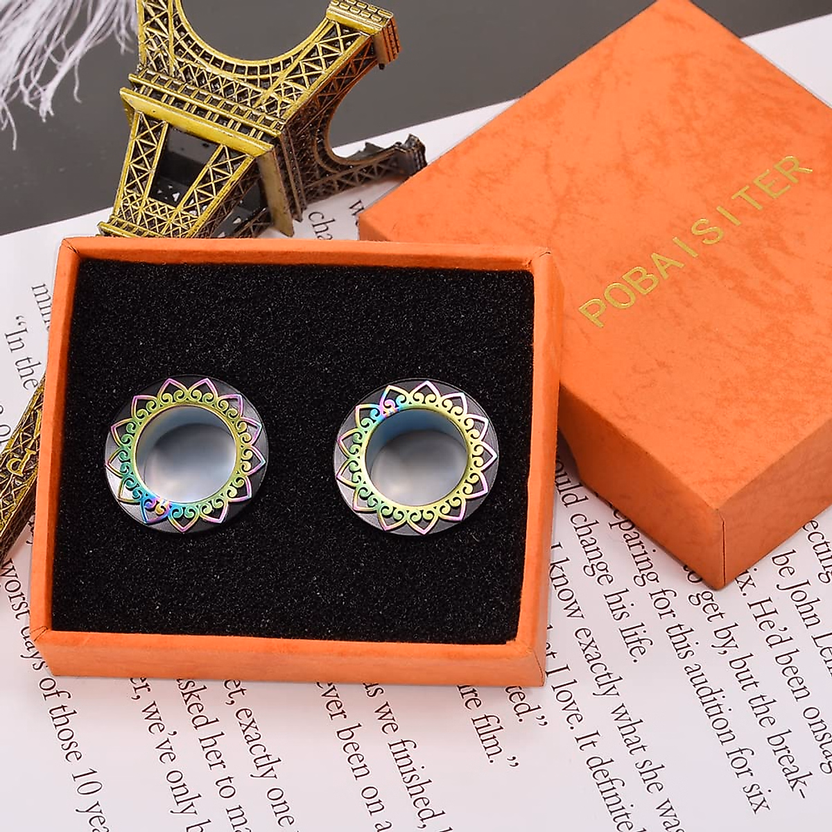 POBAISITER 2PCS Stainless Steel Screw On Ear Gauges Tunnels Hollow Black Electroplate Flower For Men For Women Body Piercing Jewelry 8mm-25mm