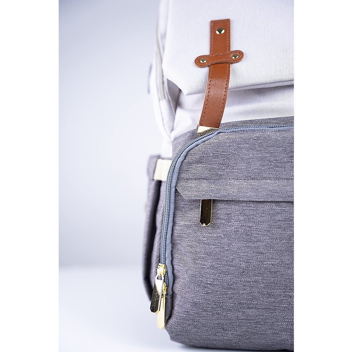 EVE'S BABY Diaper Backpack – Multifunctional Diaper Bag Organizer for Newborn Essentials – Convenient Pockets and Adjustable Straps – Fits Newborn Essentials, Clothes – Stylish Grey and Beige