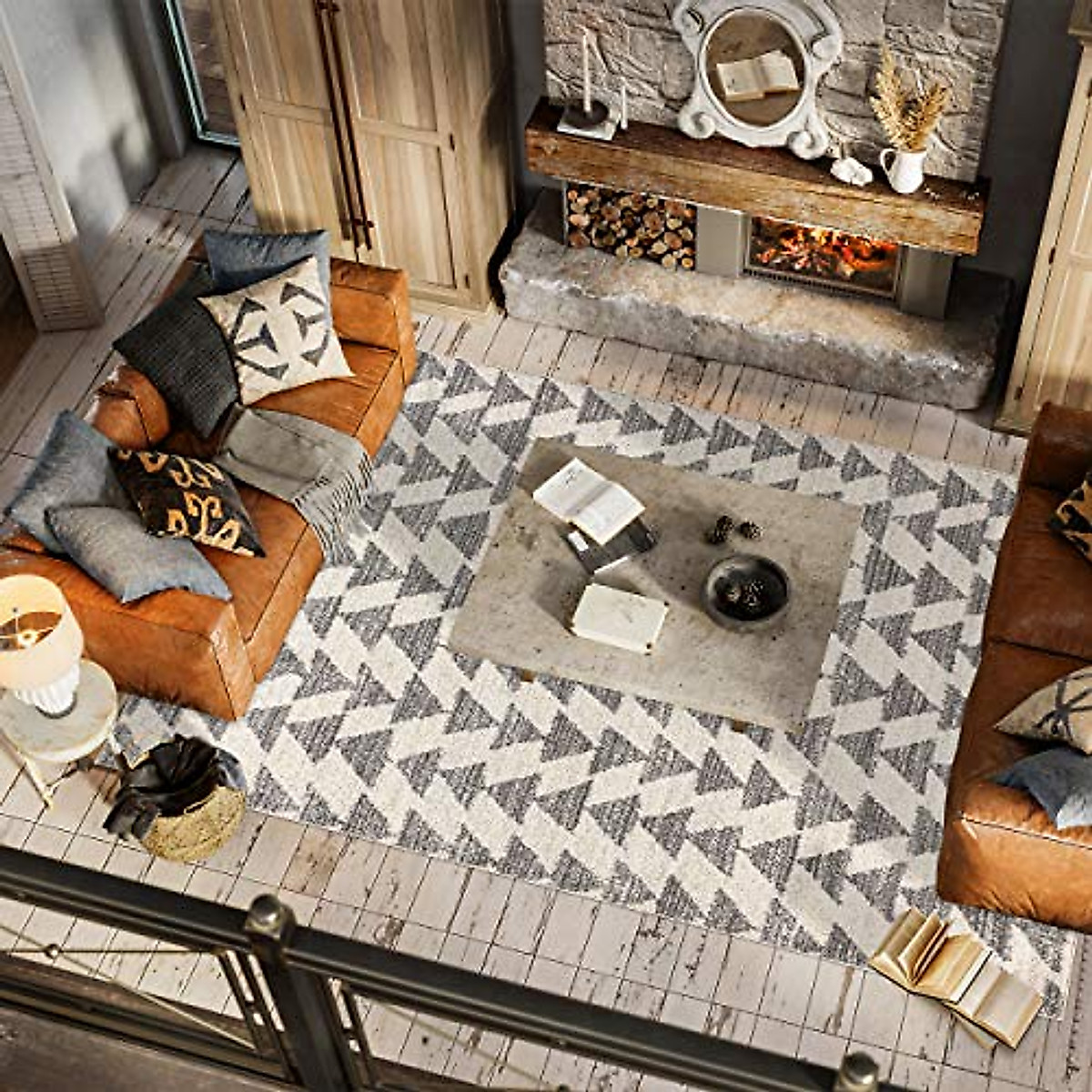 JONATHAN Y MOH206B-8 Aisha Moroccan Triangle Geometric Indoor Farmhouse Area-Rug Bohemian Minimalistic Easy-Cleaning Bedroom Kitchen Living Room Non Shedding, 8 X 10, Cream,Gray