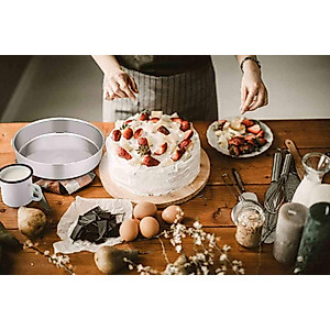 TeamFar Cake Pan Set of 2, 8 Inch Cake Pan Round Tier Cake Pan Set Stainless Steel, Healthy & Heavy Duty, Mirror Finish & Easy Clean, Dishwasher Safe