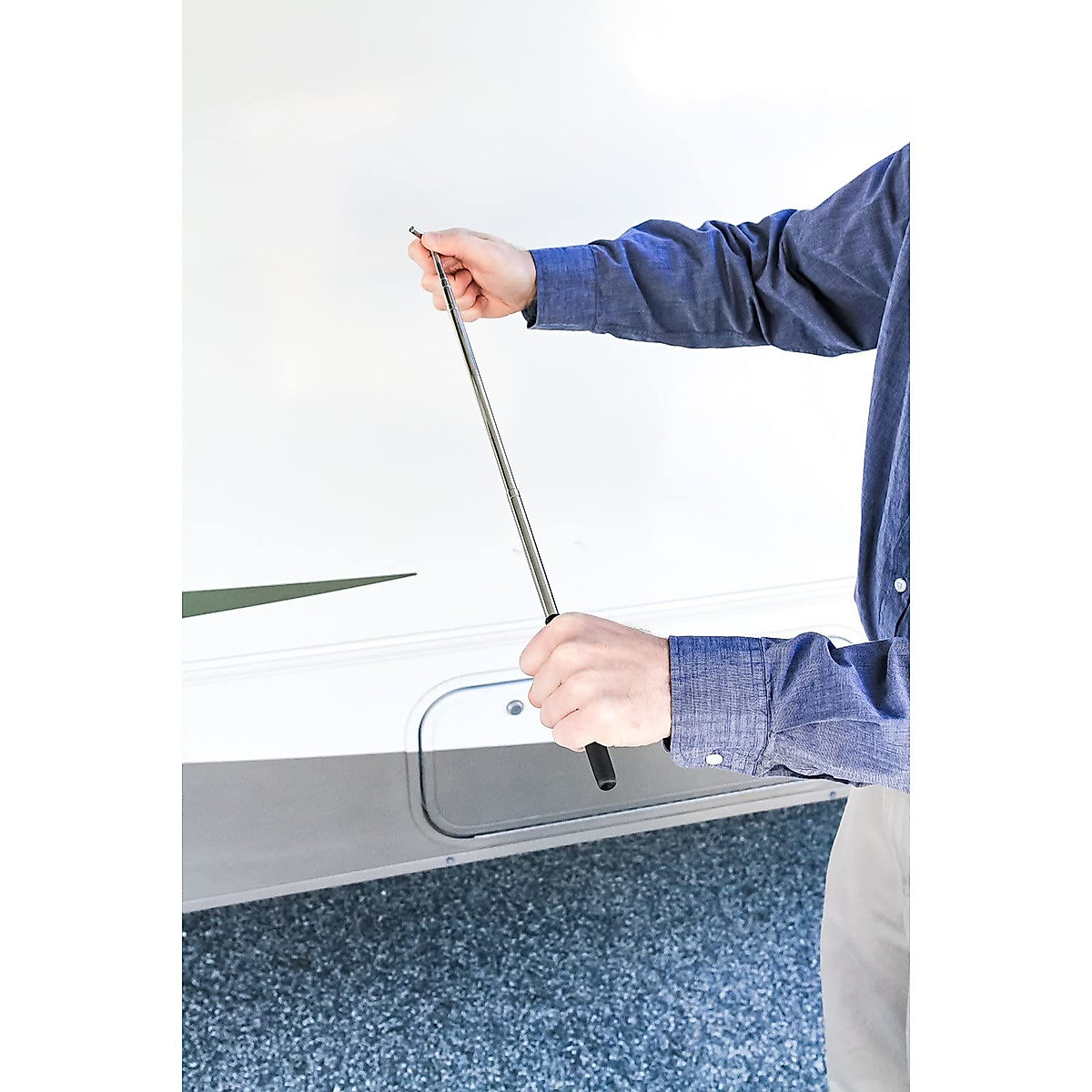 Camco RV Easy Reach Awning Opener | Extends from 11-inches to 47-inches with a Telescopic Design | (42544)