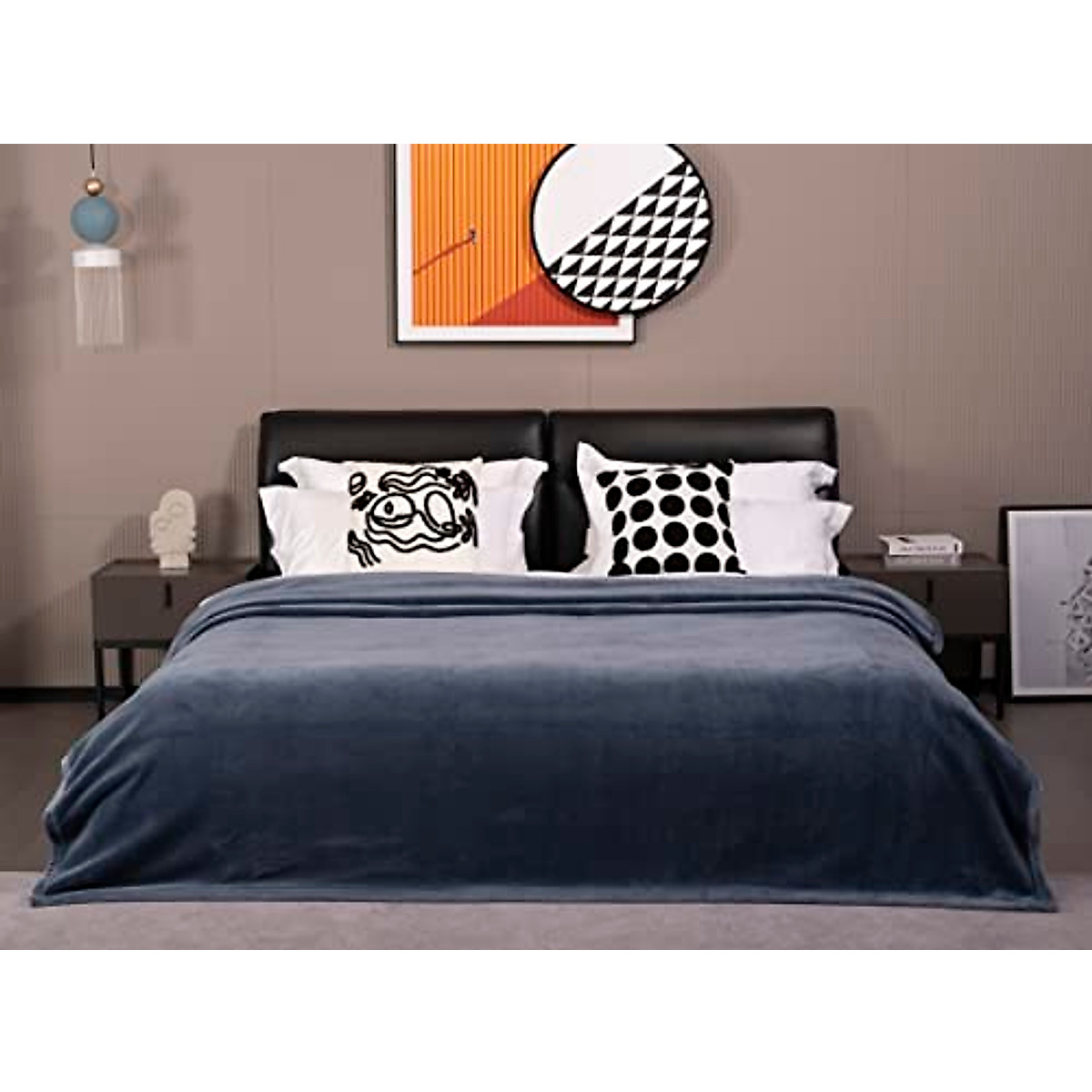 Mellowdy Extra Thick Hearty Plush Flannel Blanket (Dark Grey, 90x90) - 500GSM Queen Size Warm Blanket for Winter, Fall | Soft, Fluffy, Cuddly, Perfect for Bed, Oversized Throw for Couch, Sofa