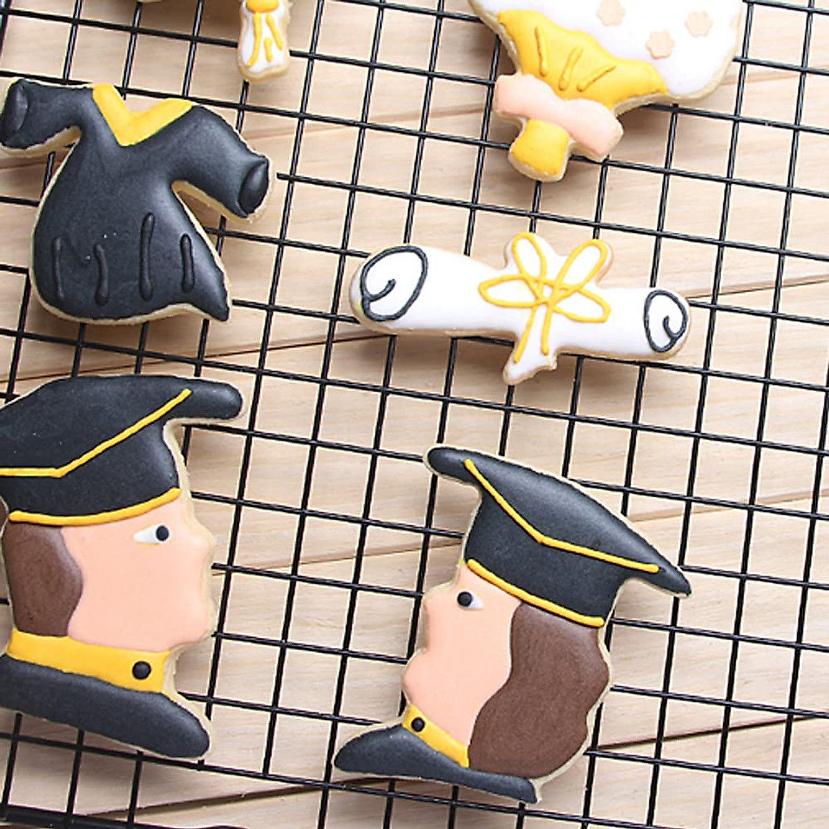 EVECILOO 10PCS 2023 Graduation Cookie Cutters Set, Stainless Steel Cookie Molds, Biscuit Cutter, Metal Dough Cutter, DIY Party Supplies for Kitchen Baking