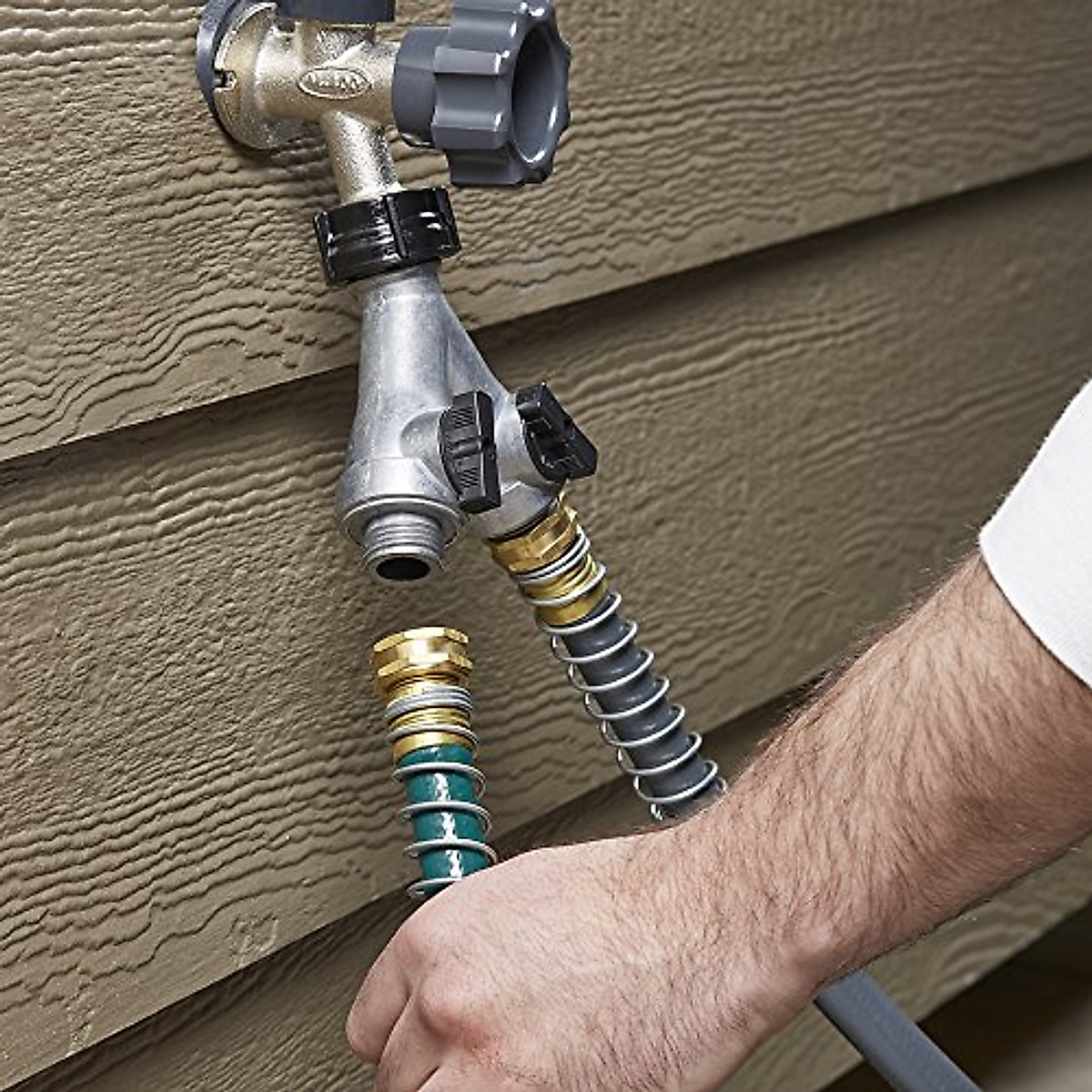 Gilmour Full Flow Aluminum 2-Way Connector AY2FFM