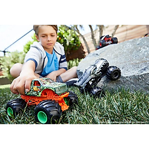 Hot Wheels Monster Trucks 1:24 Scale Pizza Co Vehicle for Kids Age 3 4 5 6 7 8 Years Old Great Gift Toy Trucks Large Scales