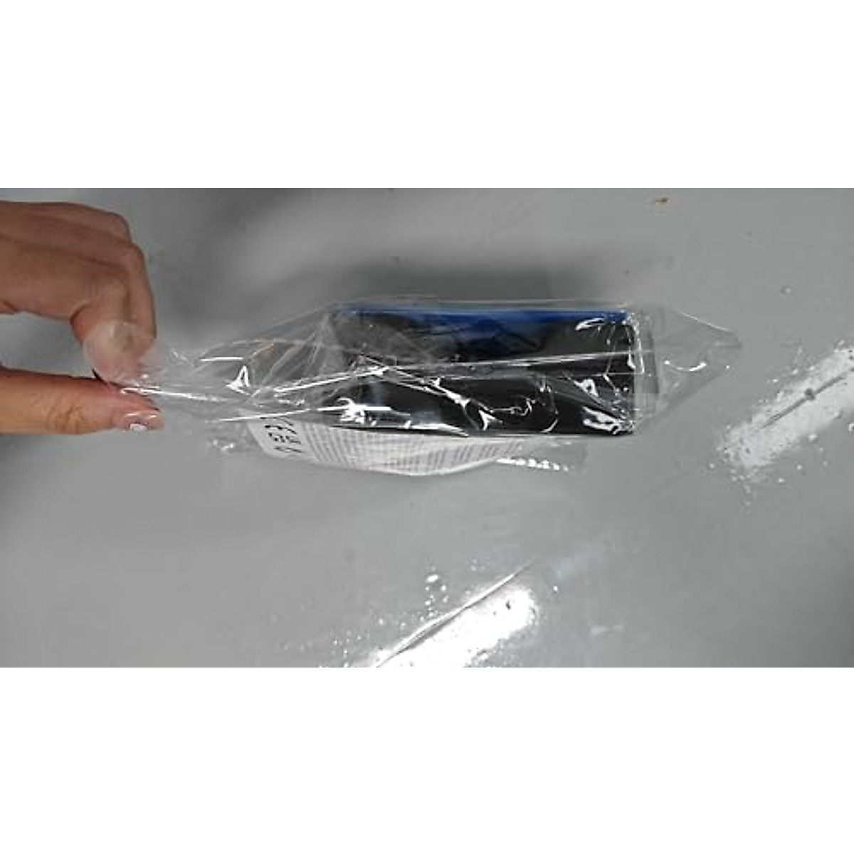 Cup Cradle for Tumblers with Built-in Slot, Silicone Tumbler Holder for Crafts Use to Apply Vinyl Decals for Tumblers, Small Tumbler Stand Cup Holder with Felt Edge Squeegee for Cups Bottles (Black)